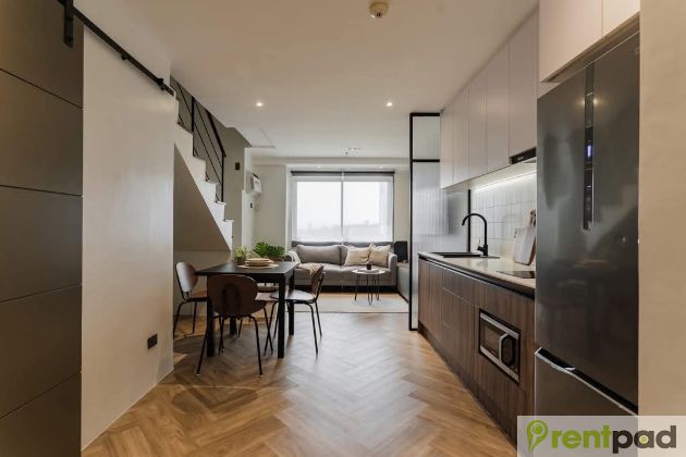 Modern and renovated 1 Bedroom Loft in Bgc W Tower Residences #45bba84397
