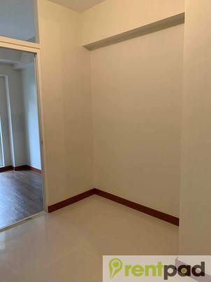 Presentable 1BR Bare Unit at Brio Tower #7cb55f4911