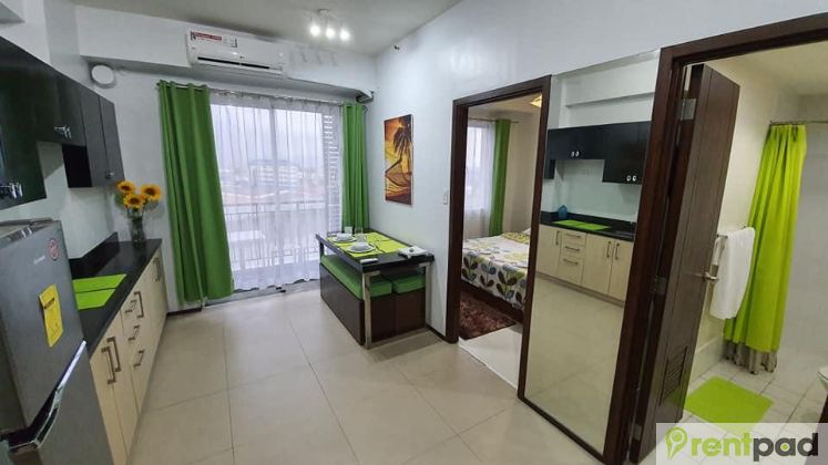 Furnished 1BR with Poolside and River Views at Circulo Verde QC #c8e772bc93