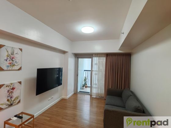 1 BR with Balcony Newly Furnished at One Maridien Residences BGC #3fbc730f3