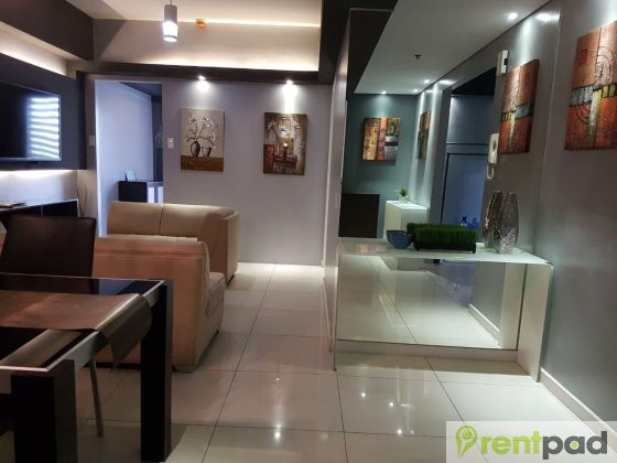 Makati Condo For Rent 2br Legazpi Village at SENTA tower #0eaa2c7881