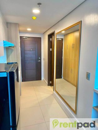Studio Unit in 38 Park Avenue #19ecb1cd49