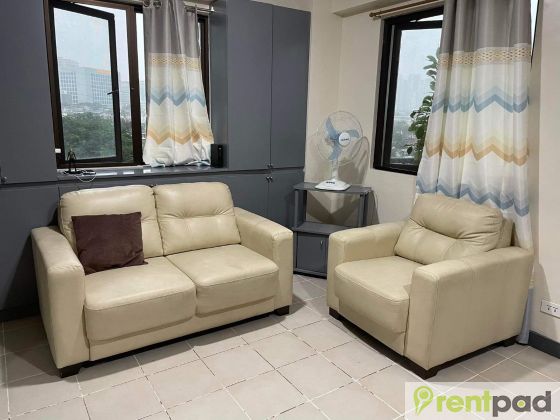 Fully Furnished 3BR with 2 Balconies at Cypress Towers Taguig #4cf8d59373