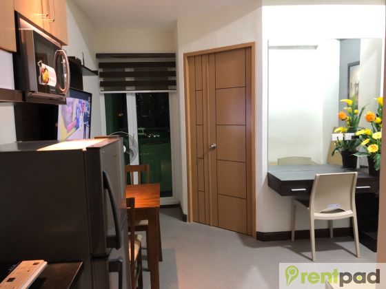 Fully Furnished 1BR with Balcony in Bay Area Suites near Robinson # ...