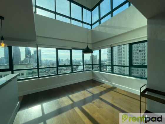 Spacious and Modern 3 Bedroom loft at Edades Tower Rockwell #a47a4dee67