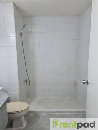 Semi Furnished Studio Unit at EGI Taft Tower for Rent #585717f611