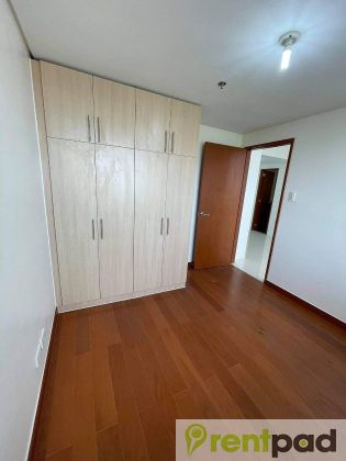 One Wilson Square 2 Bedrooms with Parking #698a30ef3