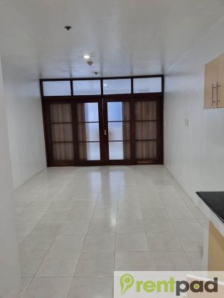 AIC Grand Tower 1 Bedroom Unit For Rent #37172b9772
