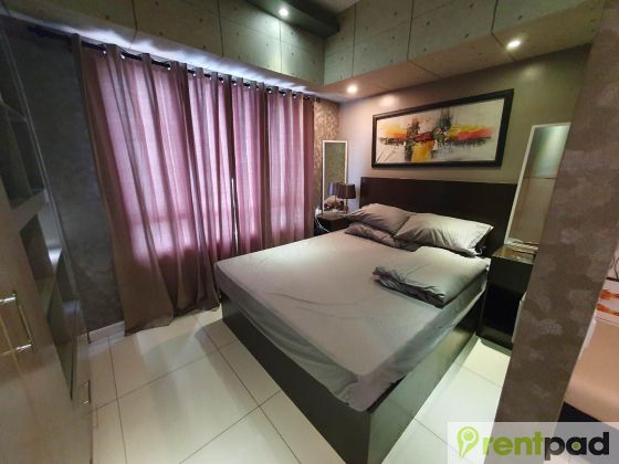 Fully Furnished 1 Bedroom Condo at The Senta Makati #1b307aad6