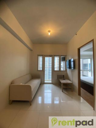 Time Square West in BGC 1BR with Balcony Fully Furnished with P #7da78b0f53