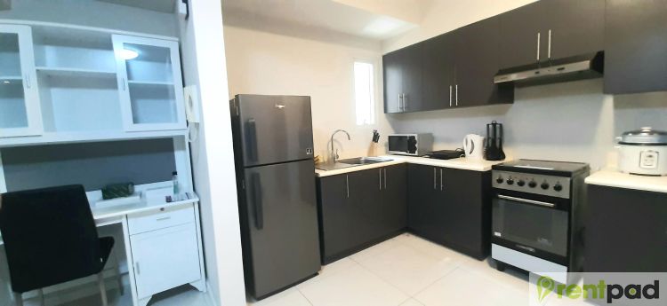 Makati Condo For Rent 2br Legazpi Village at SENTA tower #0eaa2c7881
