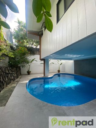 Modern Split Level Type Home in Dasmarinas Village #8c581f8696