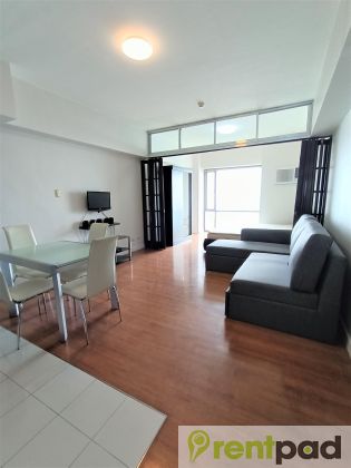 Ermita 1BR Unit at Eton Baypark Manila near US Embassy #73c6c43752