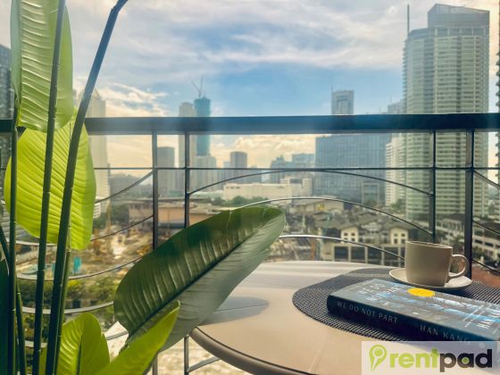 Luxurious Executive Studio Unit at Mosaic for Rent #7333f8d160