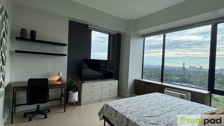 Newly Renovated Corner Unit with Golf Course View in Bellagio 2 #ef3cc23b47