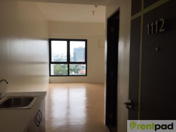 Studio Unit in Vinia Residences near North EDSA MRT Station #9a0093fb1