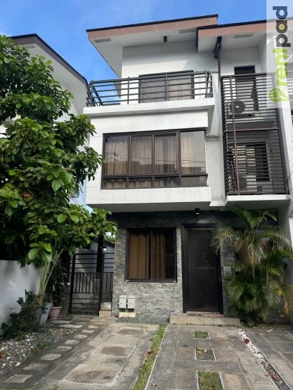3 Storey House For Rent in Mahogany Place 3 Acacia Estate Taguig # ...