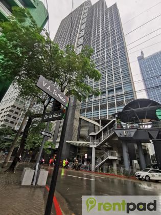 Fully Furnished Studio Unit at Eton Tower Makati for Rent #74566af239