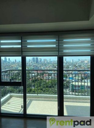 Solstice Tower 1 Circuit Makati Power Plant Mall A Venue Mall #96bd11a018