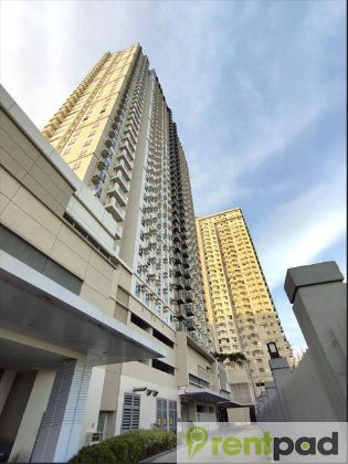 Semi Furnished 1 Bedroom Unit at Avida Towers Cloverleaf #f65cd81a58
