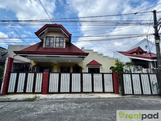 House for Rent BF Resort Village #224a3cd372